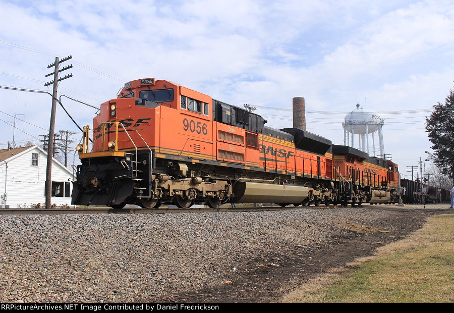 BNSF 9056